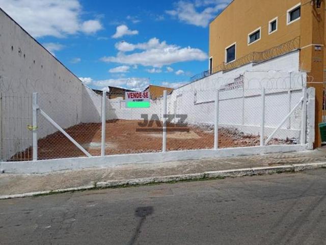 Terreno 375m² na Rua Rui Barbosa São José dos Campos