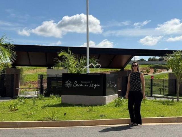 Terreno plano 323 m2 à venda no Condomínio Clube Casa do Lago em Indaiatuba