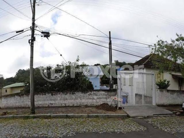 Terreno, 300 m², em Jardim Sabará