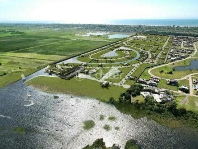 Terreno, 300 m², em Encosta da Lagoa dos Barros