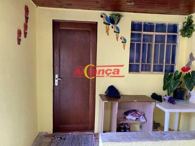 Terreno 300MTS com casa Linha de trem a 10 minutos