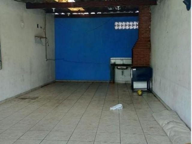 Terreno 3196m² com 04 casas 08 banheiros Lanchonete campo futebol garagem Santos SP VL Belmiro