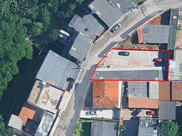 TERRENO 400 M² EM CONDOMÍNIO FECHADO COM 04 QUITINETES, ARNIQUEIRA