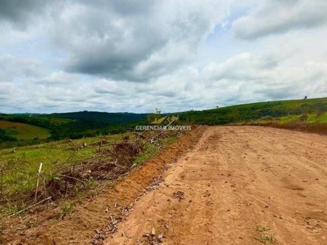 Terreno 4.400m² com ótima localização com financiamento próprio!