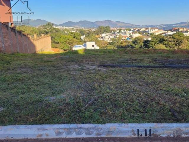 TERRENO 573,34 M² EM CONDOMÍNIO COLINAS DE SÃO FRANCISCO!