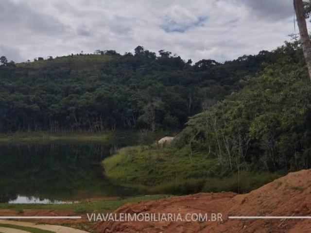 TERRENO 5.457m² PÉ NA ÁGUA CONDOMÍNIO RECANTO DOS PÁSSAROS JACAREÍ/IGARATÁ
