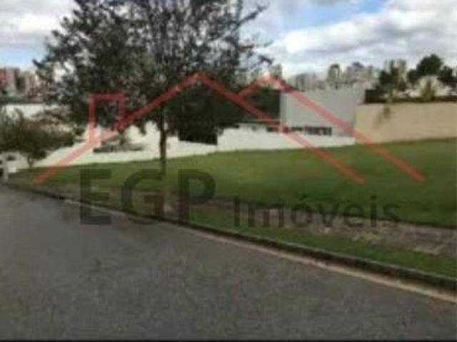 Terreno 672m² Condomínio Millenium