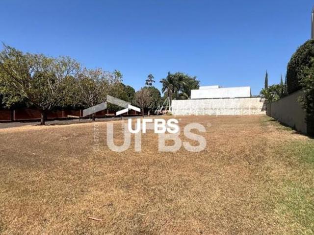 TERRENO 685MT ALPHAVILLE GOIAS