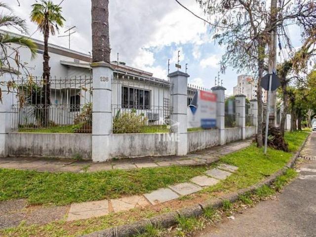 Terreno 690m² ZR4 com Casa 300m² + Edícula Completa – Portão, Curitiba