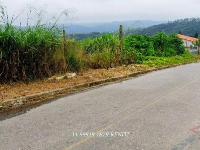 Terreno 625 m², frente 15m, Asfalto, 2 Platôs pronto, declive médio do meio para fundo, Vista Serra