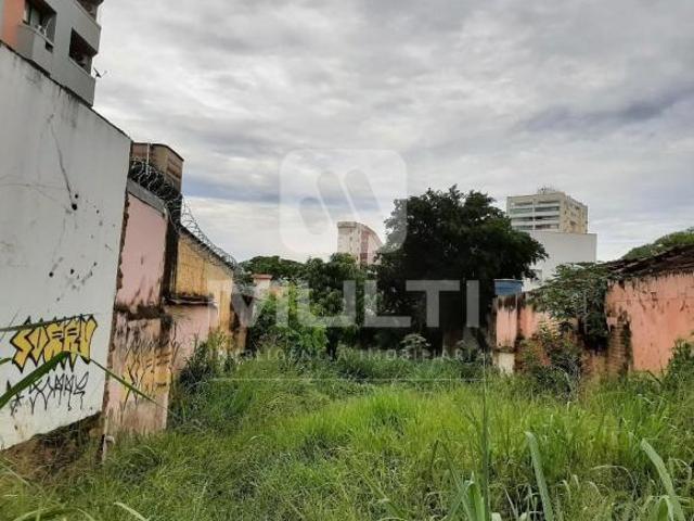 Terreno para venda em Centro, Uberlândia