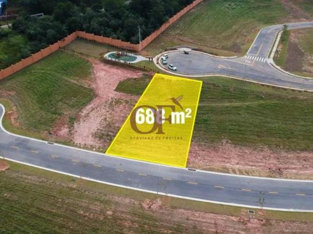 Terreno 788 m² no Condomínio Alphaville Jundiaí/SP, leve aclive, próximo ao km 53 da Anhanguera