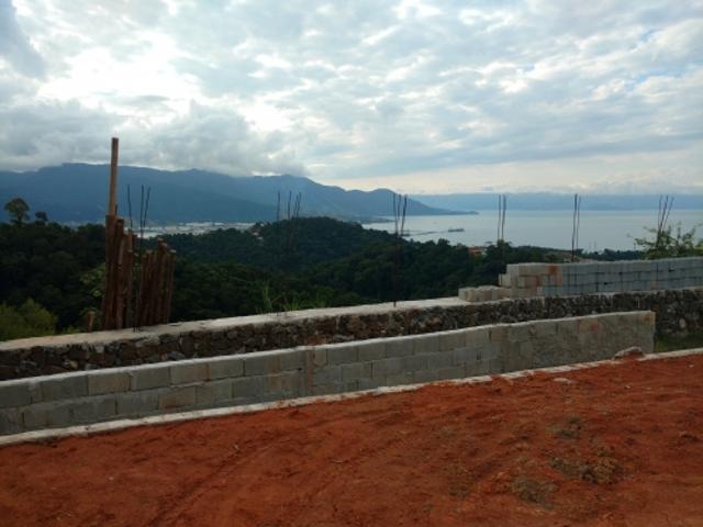 Terreno 7000 m² com vista para o mar