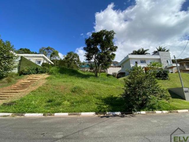 Terreno 700m² em Condomínio de Alto Padrão na Granja Viana | Embu das Artes