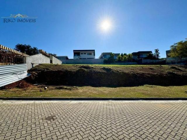 Terreno 720 m² Plano Condomínio Reserva do Paratehy Norte Urbanova Sjc