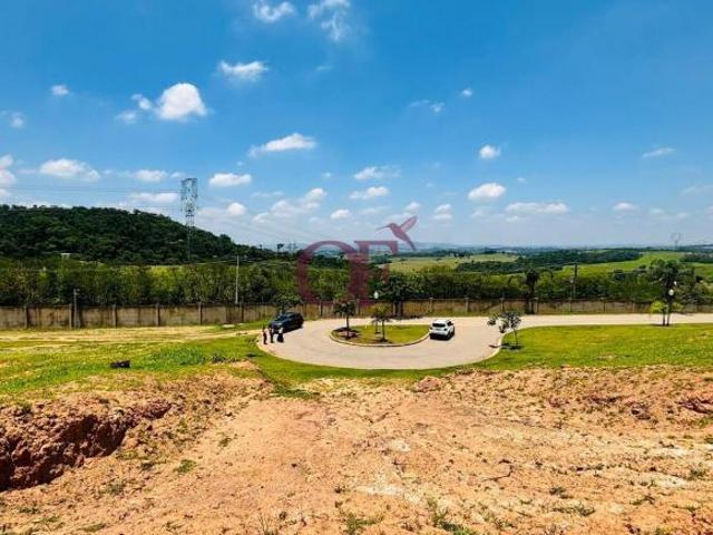 Terreno 811m² no Fazenda Serra Azul II – Vista para Serra e Hopi Hari