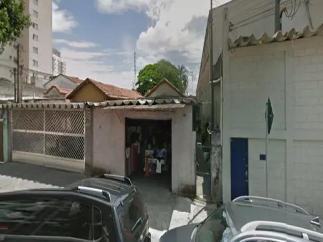 Terreno. Metragem de 8,00 x 59,00 com residências localizado no bairro do limão grande oferta!