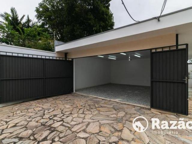 TERRENO/ÁREA COM 718,80m² ÁGUA VERDE REF 5906