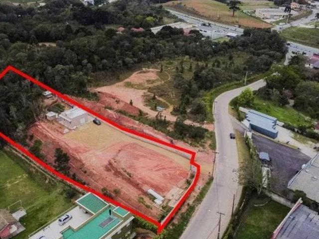 Terreno/Área com casa inacabada em CAMPO MAGRO com 3.138,75m²