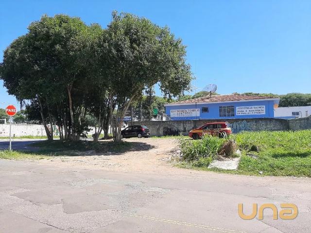 no Tarumã de 567 m²