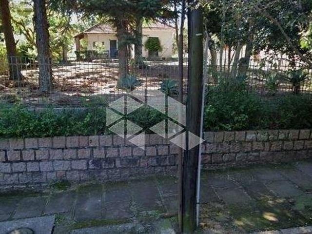 Terreno/área no bairro Jardim Izabel na zona sul de Porto Alegre, RS