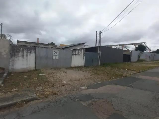 Terreno/Área no Fanny de 600 m²