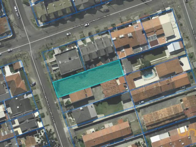 Terreno/Área no Jardim Das Américas de 600 m²