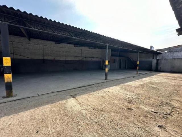 Terreno/Barracão à venda no Parolin Prox. Av. Marechal Floriano