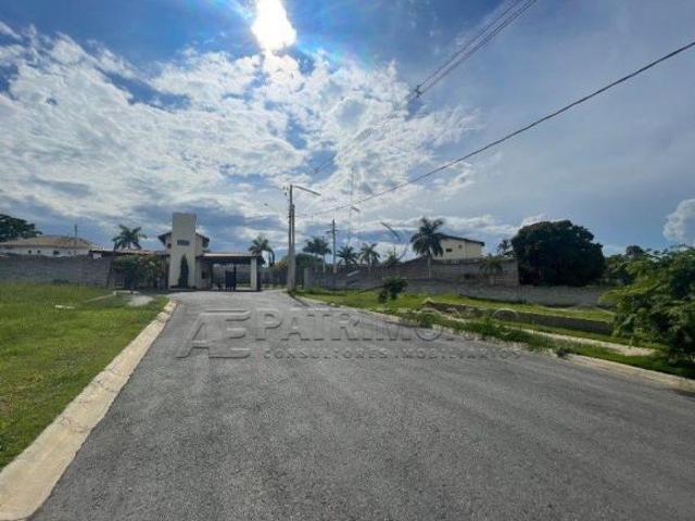 TERRENOO COM 250M² VILLAGIO ITALIA