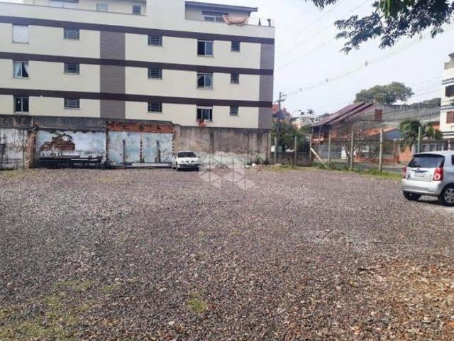 Terreno/Lote de 1800m² à venda