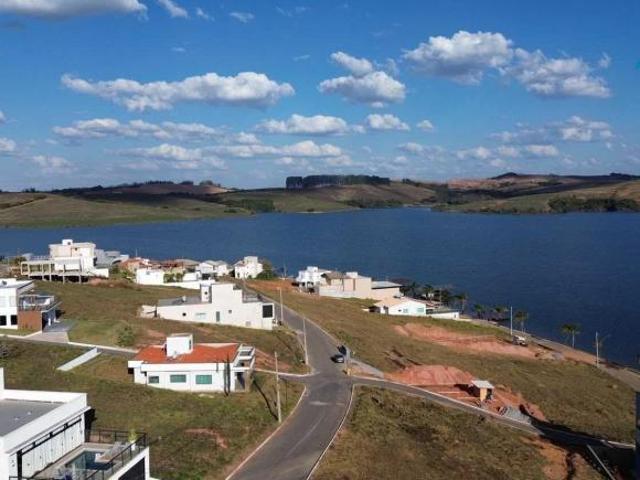 Terrenos á venda no Balneário Riviera Real