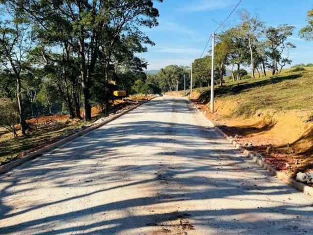 Terrenos á venda de chácara, 1.000m² em condomínio fechado!