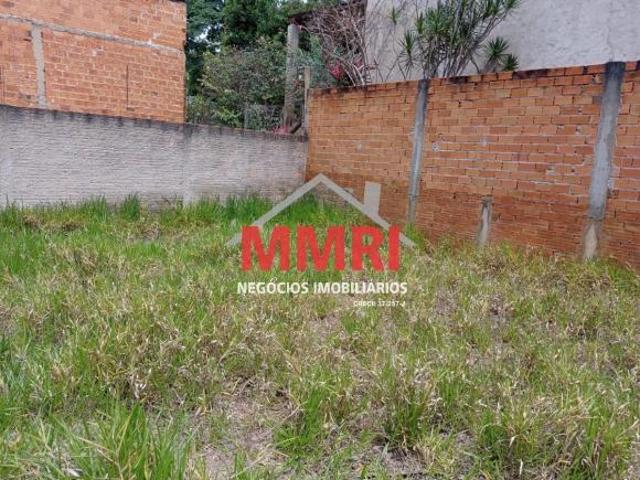 Terrenos à venda em Araçoiaba da Serra SP, bairro San Conrado, 250m² de área. Aproveite essa oportun