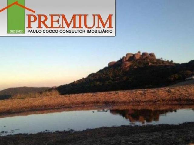 Terrenos a venda em condomínio fechado em Atibaia, este com 1.400 m² de área total de terreno