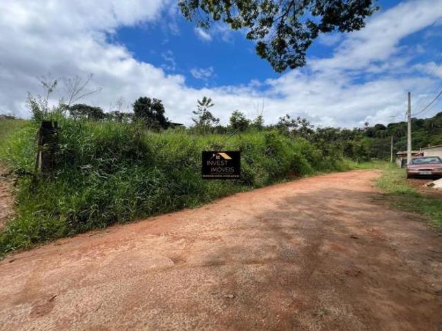 Terrenos à venda