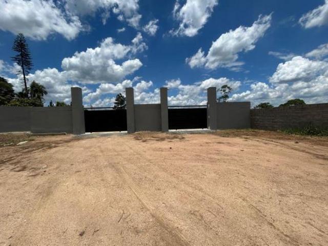 Terrenos altos, para mora o investir com vista
