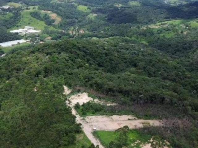 Terrenos Amplos em Região Valorizada Próximo ao Roteiro do vinho