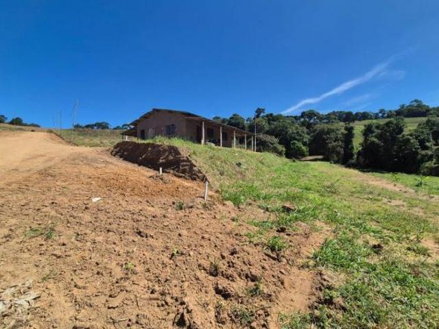 Terrenos Amplos para Morar, Construir ou Investir