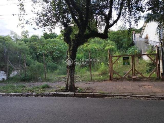 TERRENOS COM 1.742,40M² TOTAL NO BAIRRO TERESÓPOLIS EM PORTO ALEGRE