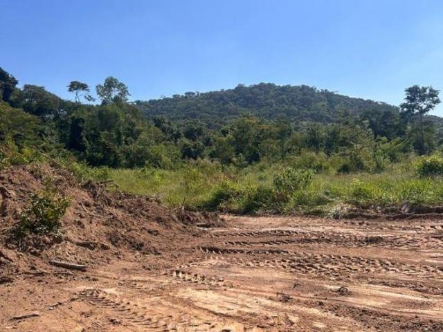 TERRENOS COM A CONSTRUÇÃO IMEDIATA!