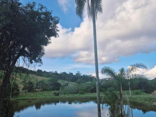 Terrenos de 500 m² com Área de Lazer e Obras em Andamento