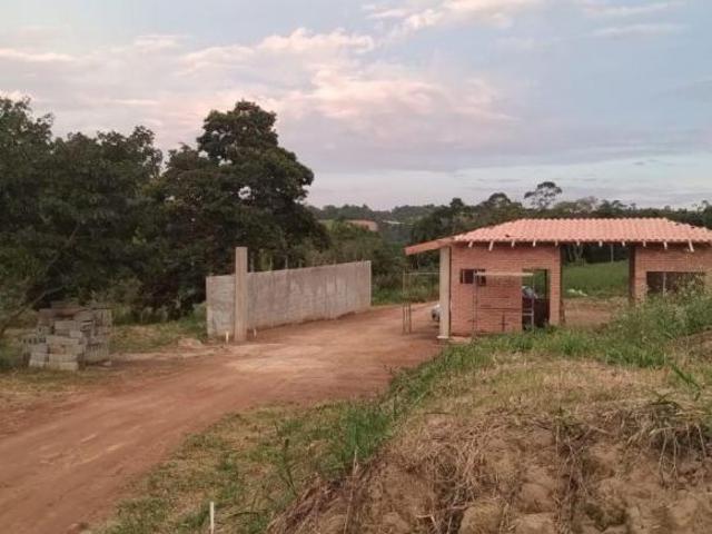 Terrenos de 500 m² com Área de Lazer e Obras em Andamento