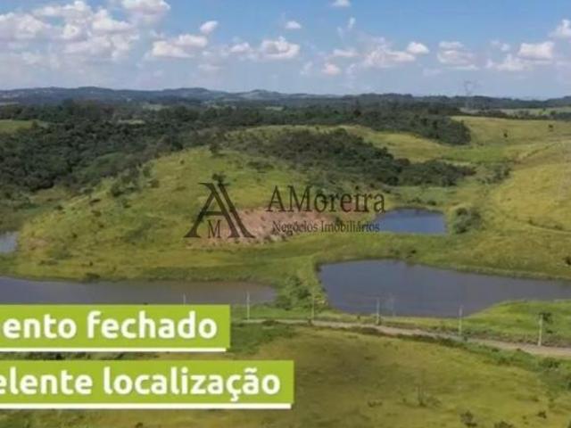 TERRENOS / LOTEAMENTO PORTAL DOS LAGOS em Jundiaí