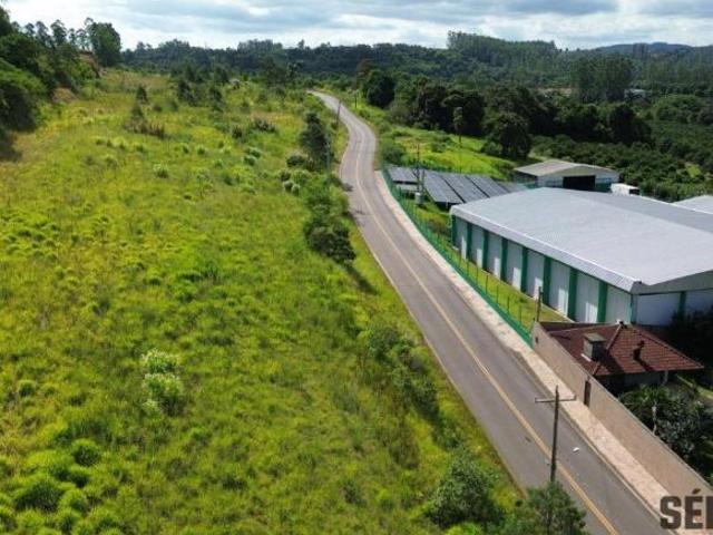 Terrenos medindo 560 m2 14x40 no despike em frente a JR frutas