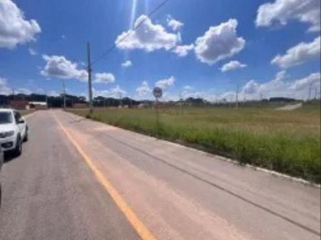 Terrenos no loteamento Fazenda Park no bairro Gralha Azul. 3 frações 7,5 X 20 totalizando 150m2