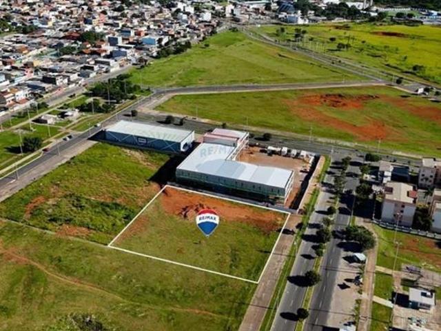 Terrenos para grandes empresas com 1.800m2 ou 3.600m2 estudamos propostas