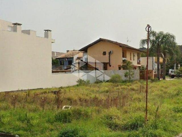 Terrenos somando mais de 25 x 15,5 metros