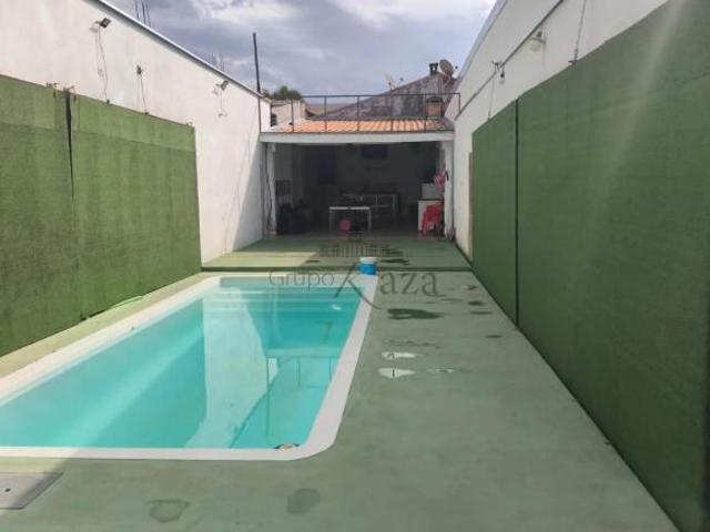 Terreno/Residencial Misto No bairro Jardim Cerejeiras