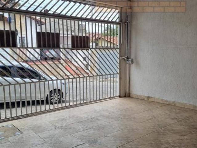 TÉRREA COM EDÍCULA