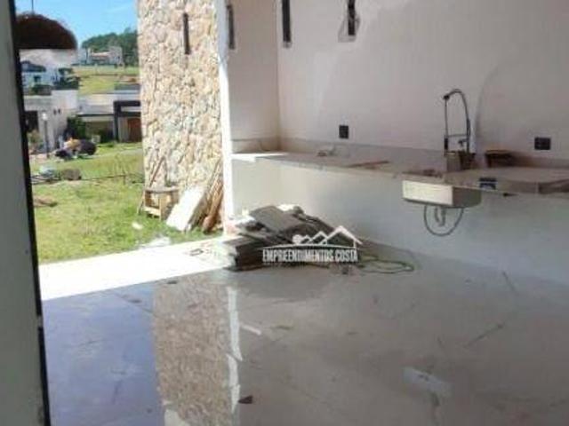 TÉRREA EM TÉRMINO DE CONSTRUÇÃO